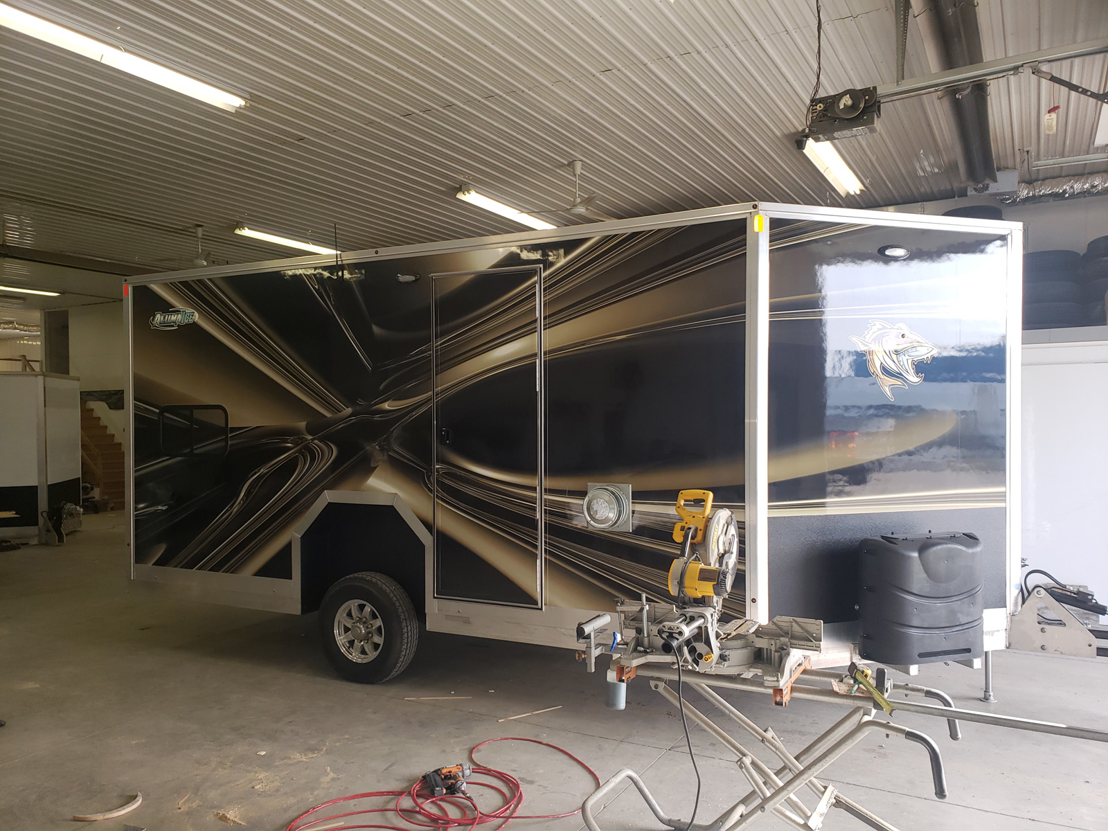 AI817SAH - Single Axle Aluminum Hydraulic - AlumaIce