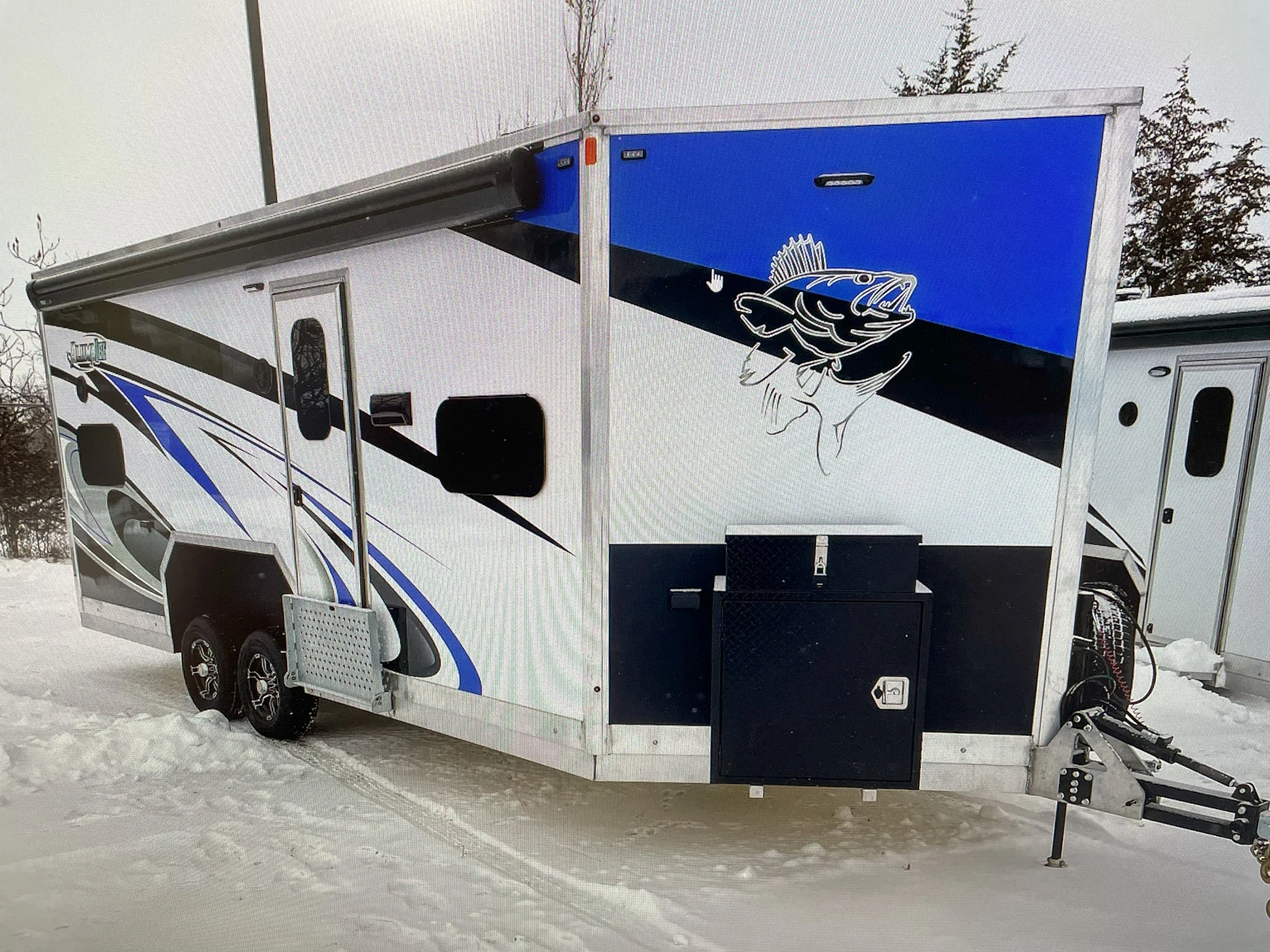 Aluminum Hydraulic Fish Houses - AlumaIce